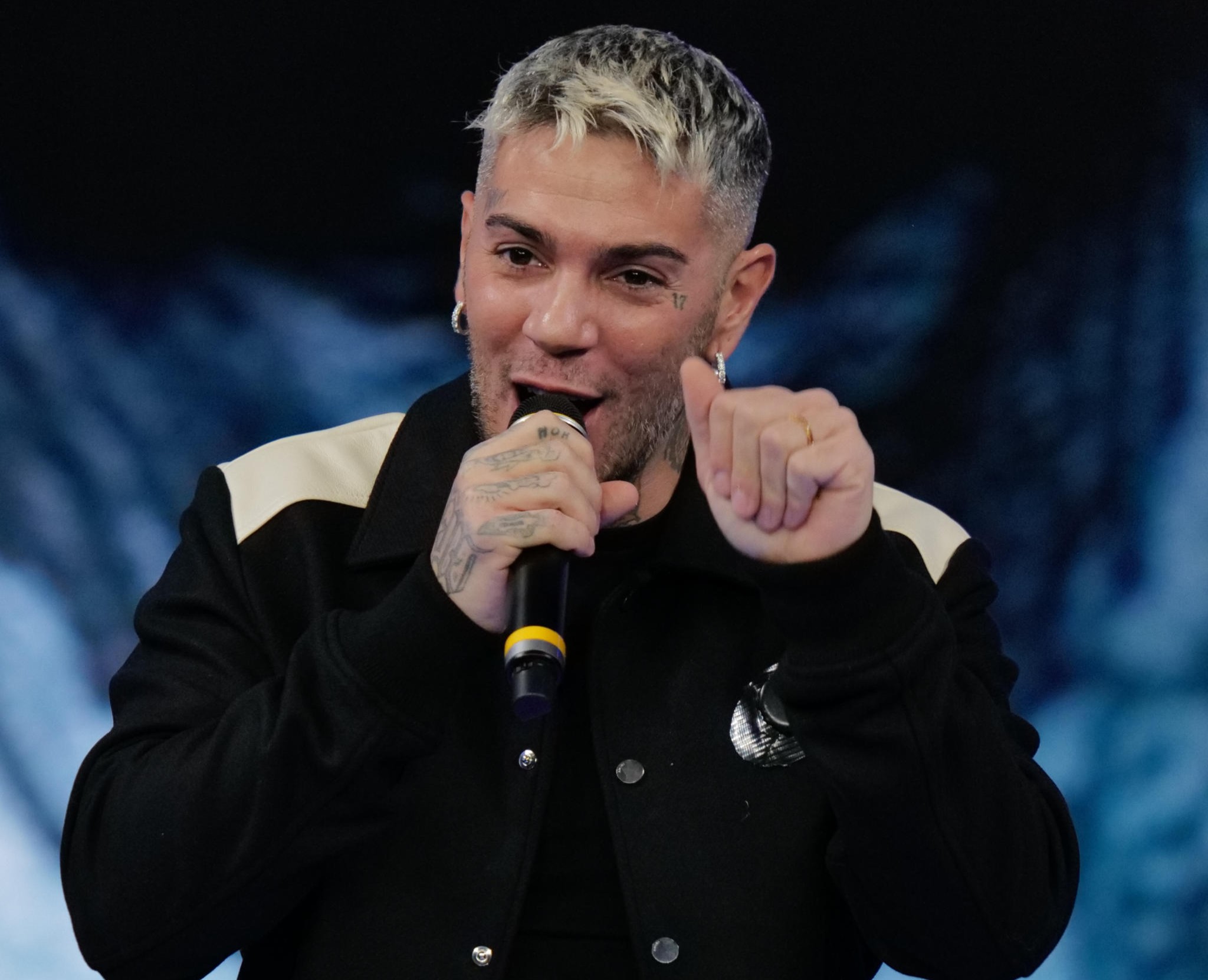 Emis Killa indagato per il caso ultrà: non può andare allo stadio ma a ...
