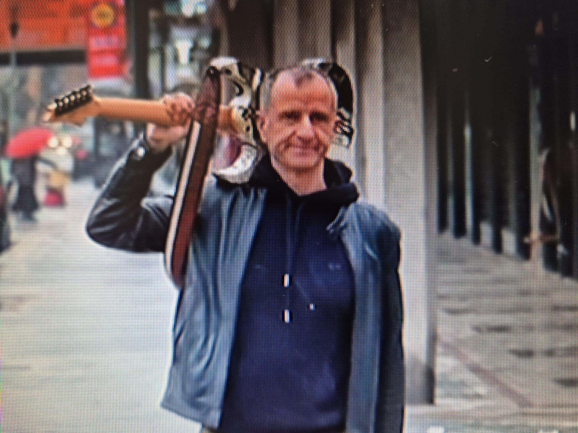 Davide Caparini le canta ai maranza in difesa di Silvia Sardone - Radio ...